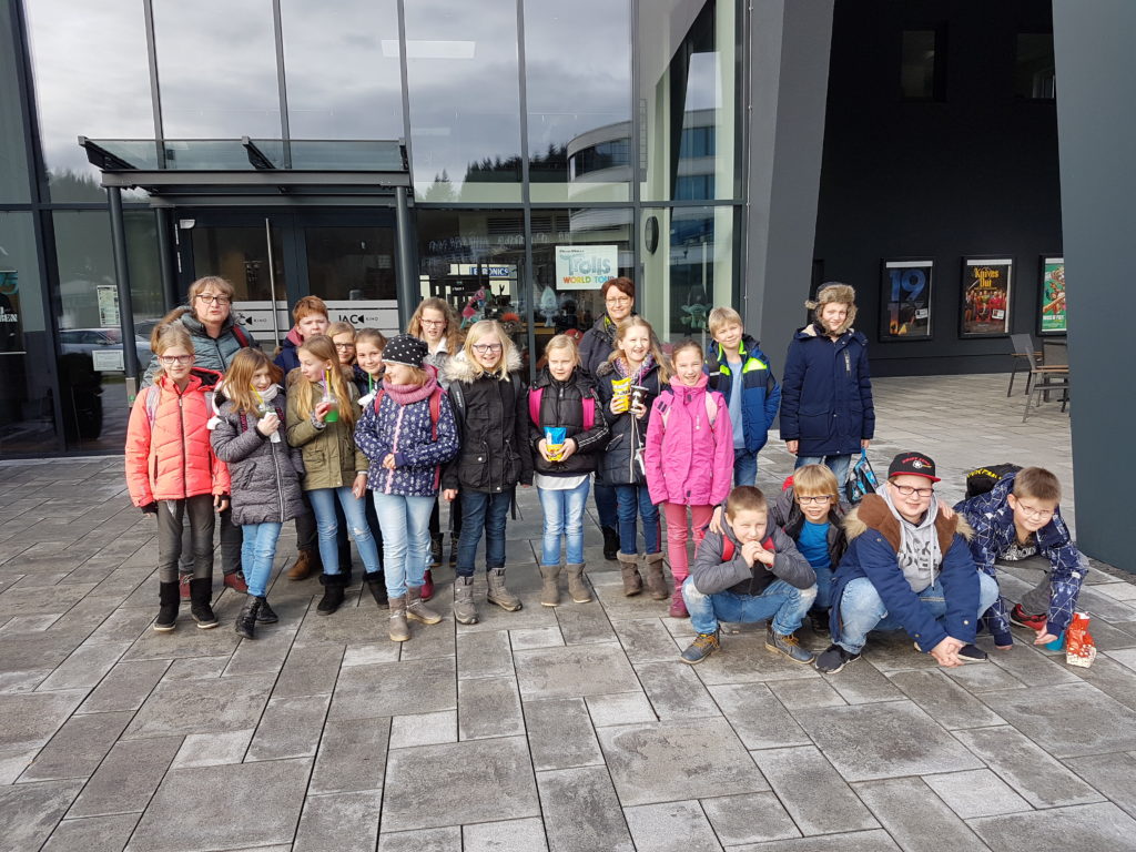 Morgens halb 10 in Deutschland: Schulkino! – Kath. Grundschulverbund ...